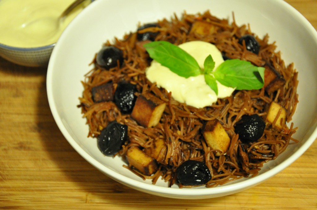 Catalan pasta paella